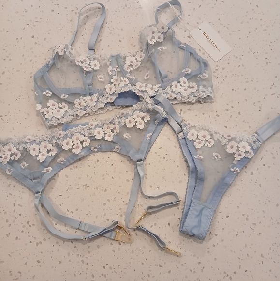 hello la girl | Intimates & Sleepwear | New Hello La Girl Bra Panty ...